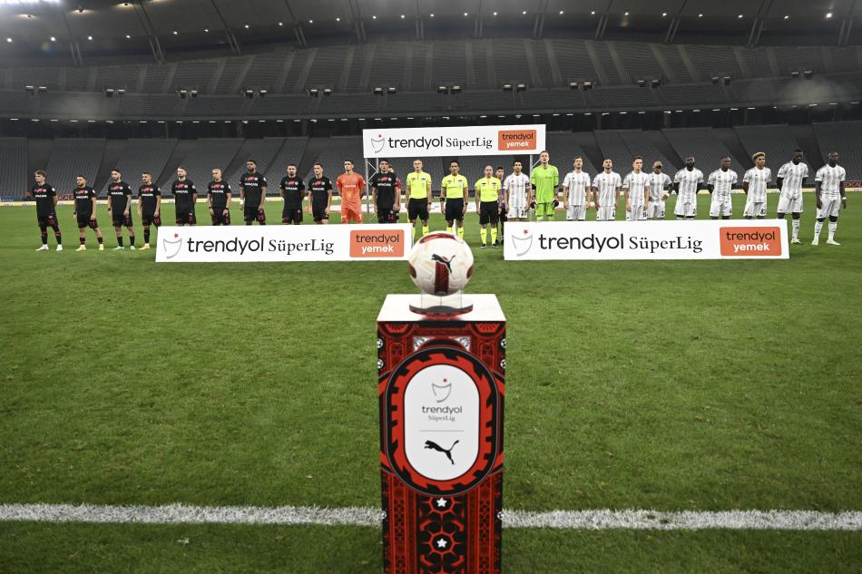 Güntekin Onay'dan Beşiktaş yorumu! - Sporx Galeri Güntekin Onay'dan Beşiktaş yorumu! - Sporx Galeri