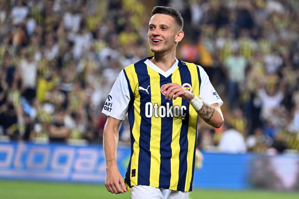 Fenerbahçe'de Sebastian Szymanski hareketliliği - Sporx Galeri