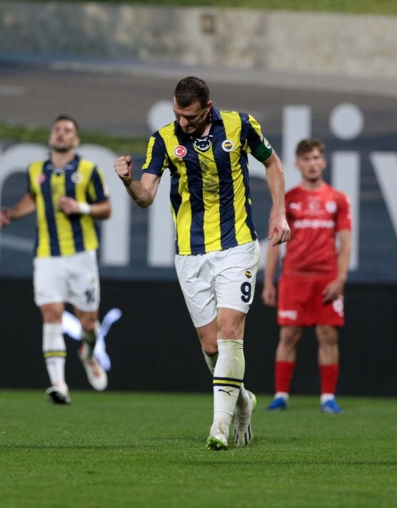 İlker Yağcıoğlu: 'Güle oynaya kazandılar' - Sporx Galeri