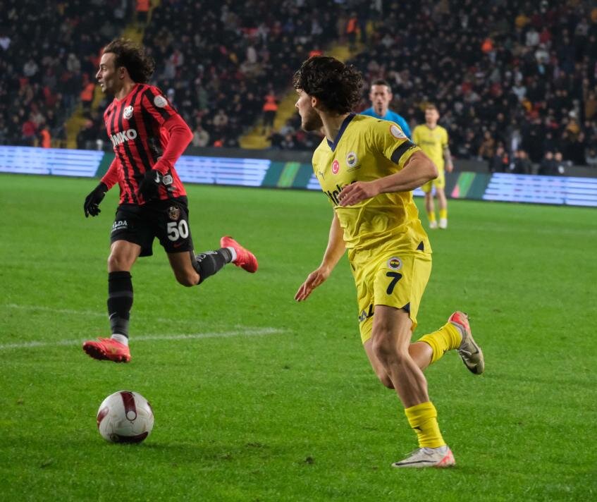 İlker Yağcıoğlu'ndan Fenerbahçe değerlendirmesi - Sporx Galeri