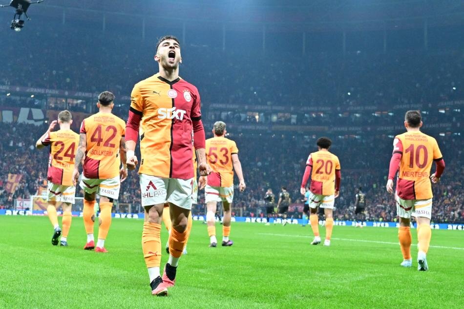Galatasaray'da Yunus Akgün'den kariyer rekoru! - Sporx Galeri